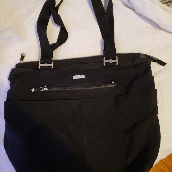 Baggallini | Bags | Baggallini Black Nylon Shoulder Bag Tote | Poshmark
